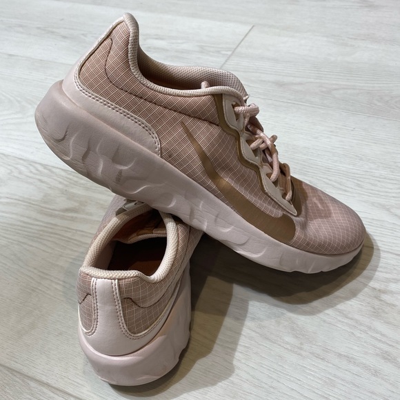 Nike | Shoes | Rose Gold Nike Running Shoes | Poshmark